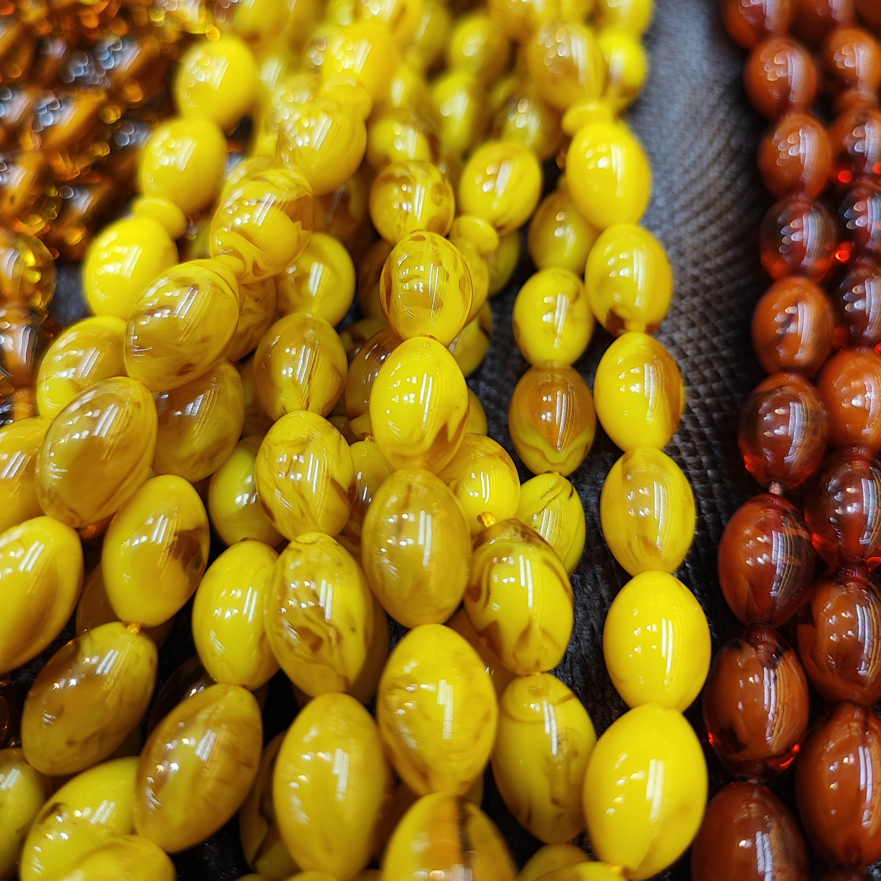 خرید و قیمت تسبیح کهربا 33دانه کد SL.TK05 بازرگانی لطفی از غرفه بازرگانی لطفی